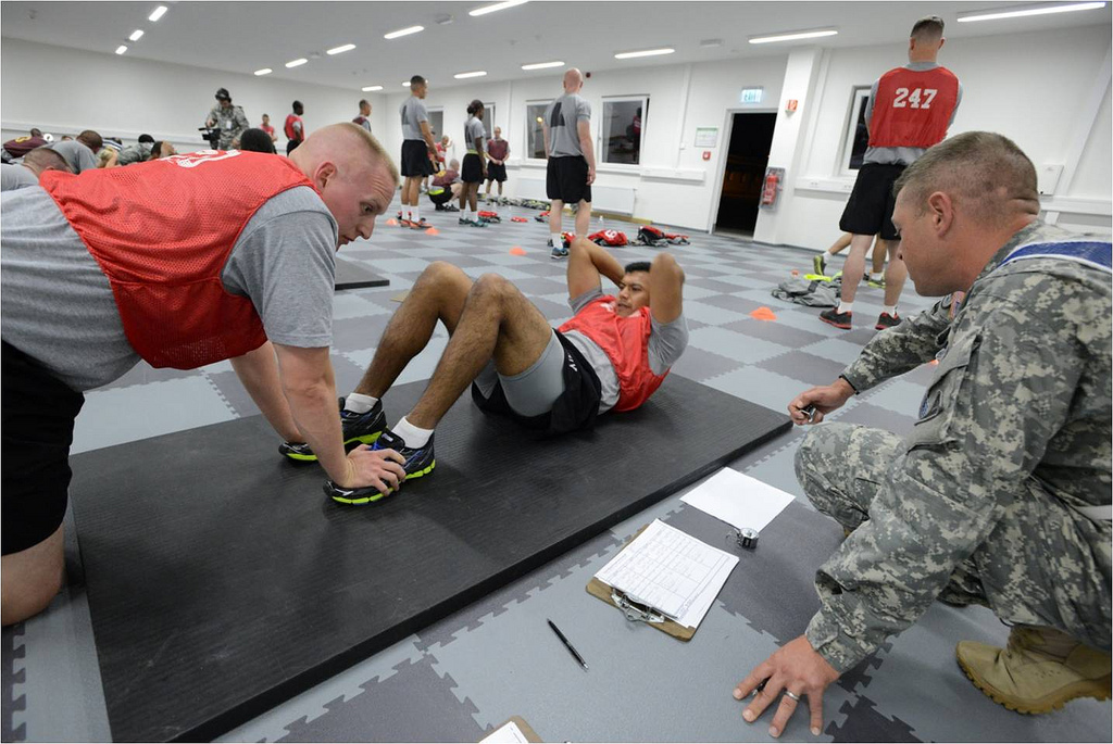 US Army phasing out sit-ups due to spine injuries | Bonati